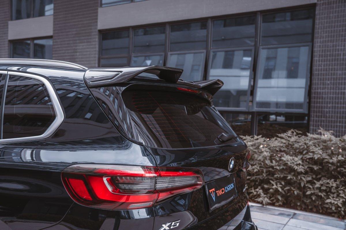 BMW X5 G05 M50i X/S Drive 40i aftermarket parts - TAKD Carbon Spoiler